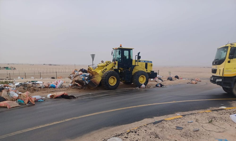 البلدية: نظافة الأحمدي تقوم بإزالة النفايات والحيوانات النافقة - كويت نيوز
